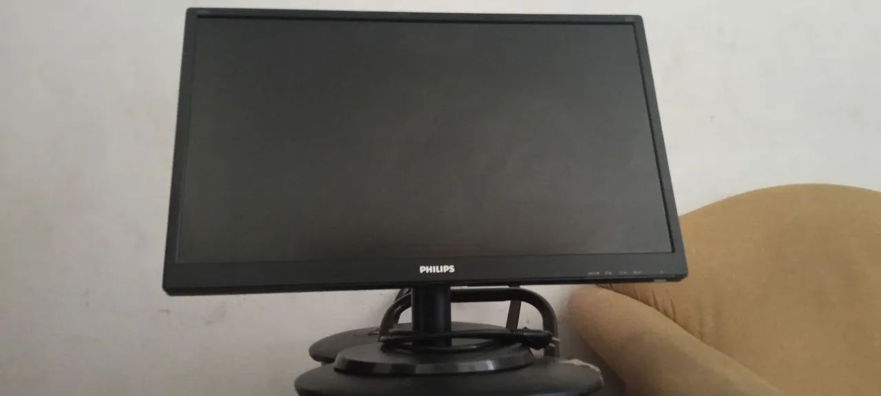 Monitor Philips - 24 polegadas - Monitores - Parque Riacho das Pedras, Contagem 1406964704 | OLX