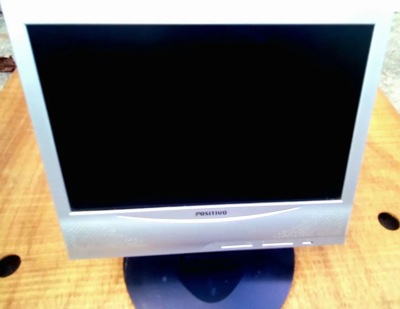 Monitor Positivo LCD 15.6 polegadas - Monitores - Cosmos, Rio de Janeiro 1376004952 | OLX
