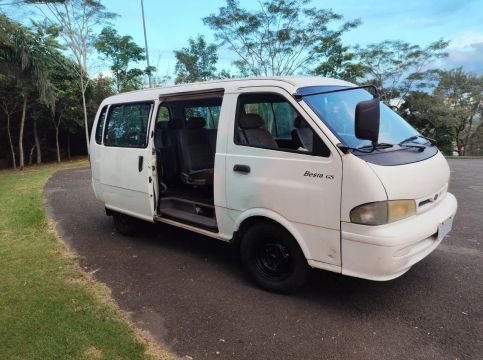 KIA MOTORS BESTA Usados e Novos