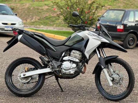 Motos HONDA XRE no Brasil