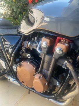 Motos HONDA CB1300 no Brasil