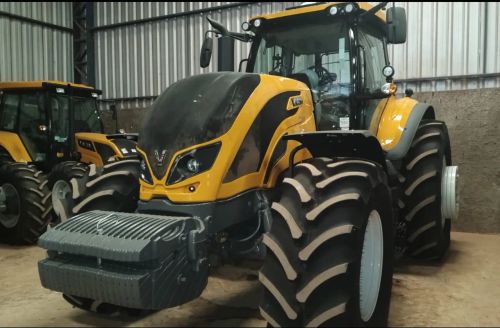 "trator valmet 4x4" - Tratores e máquinas agrícolas no Brasil