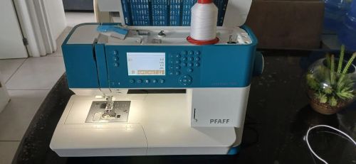 "maquina de costura pfaff" no Brasil