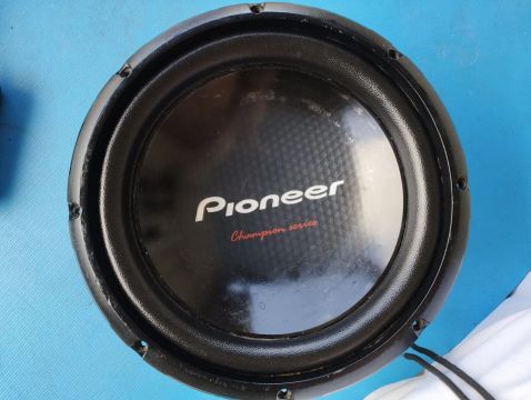 "subwoofer pioneer cara preta" no Brasil
