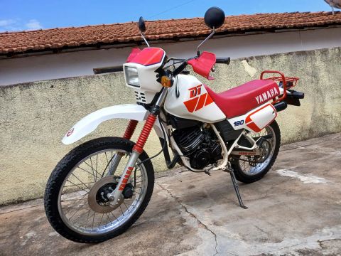 Motos YAMAHA DT no Brasil