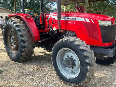 "trator massey ferguson 4275" - Tratores e máquinas agrícolas no Brasil