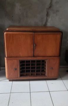 "movel com vitrola" no Brasil