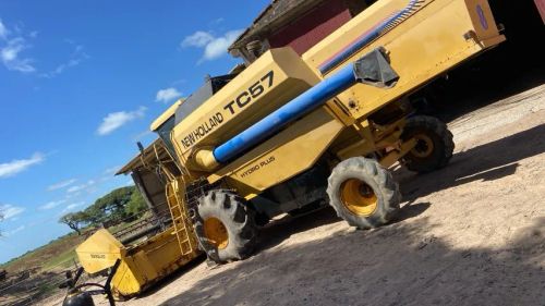 "colheitadeiras tc 57" no Brasil