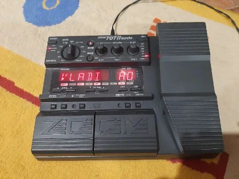 "pedaleira" - Instrumentos musicais no Brasil