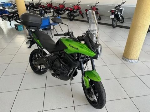 Motos KAWASAKI VERSYS no Brasil