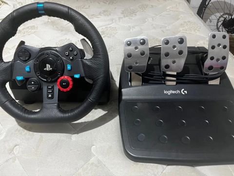 "volantes logitech" no Brasil