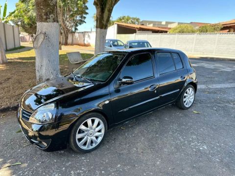 RENAULT CLIO 2006 Usados e Novos