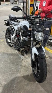 Motos YAMAHA MT-07/MT-07 2016 no Brasil