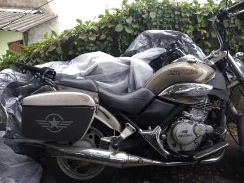 Motos AMAZONAS AME-250 no Brasil