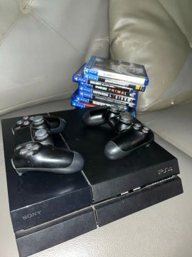 "console ps4 com 2 controles" - Consoles de Vídeo Game no Brasil