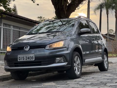 VOLKSWAGEN CROSSFOX 2017 Usados e Novos