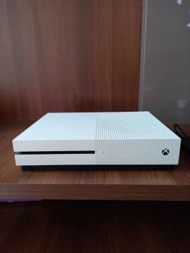 "xbox one 500 gb" - Consoles de Vídeo Game no Brasil
