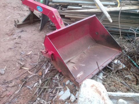 "trator com concha" - Tratores e máquinas agrícolas no Brasil