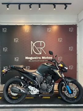 Motos YAMAHA FZ25 2024 no Brasil