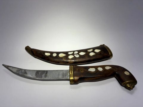 "adaga antiga" no Brasil