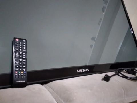 "compro tv quebrada" - TVs no Brasil