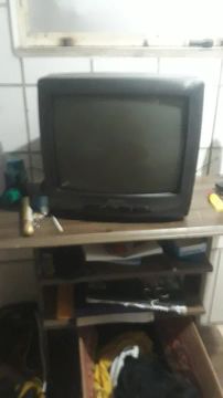 "tv de tubo antiga" - TVs no Brasil