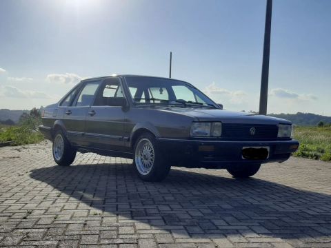 VOLKSWAGEN SANTANA 1989 Usados e Novos