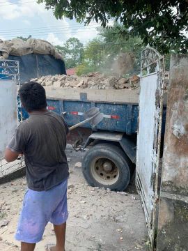 "cacamba entulho" no Brasil