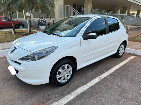 PEUGEOT 207 2015 Usados e Novos no DF