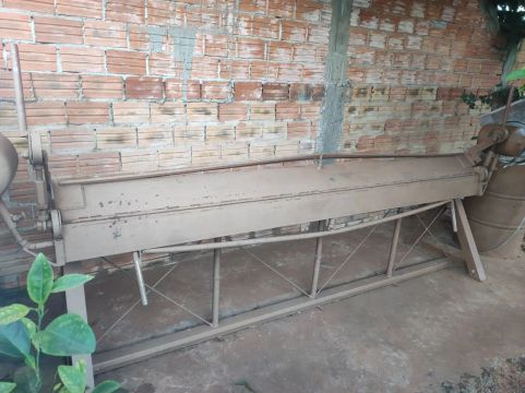 "dobradeiras de chapas" no Brasil