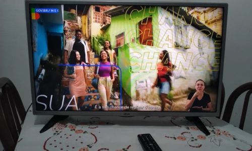 "tela led 32 polegadas" - TVs no Brasil