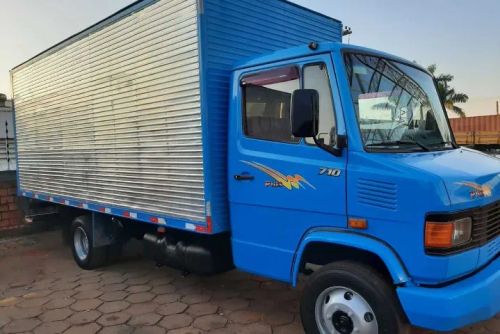 "caminhoes 710" no Brasil