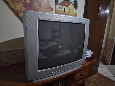 "tv de tubo" - TVs no Brasil