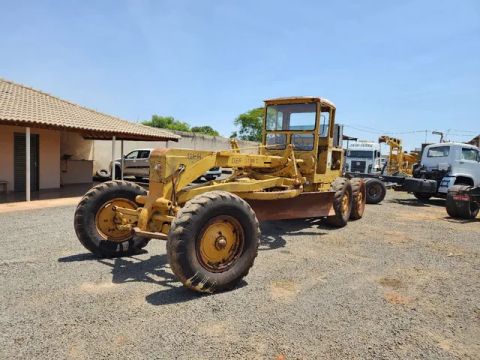 "maquinas patrola" no Brasil