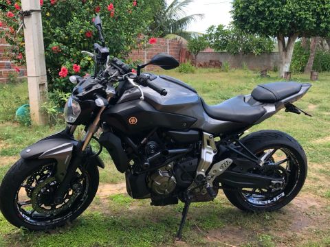 Motos YAMAHA MT-07/MT-07 2016 no Brasil