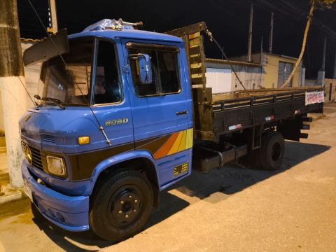 "mercedes mb 608" - Caminhões no Brasil