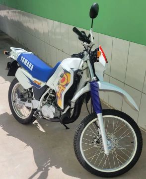Motos YAMAHA DT no Brasil