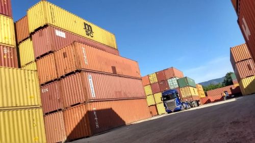 "container 20 pes" no Brasil