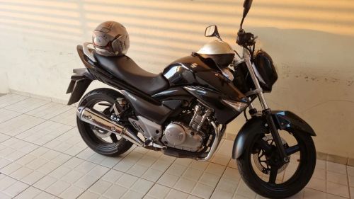 Motos SUZUKI INAZUMA no Brasil