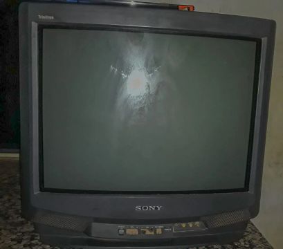 "tv de tubo" - TVs no Brasil