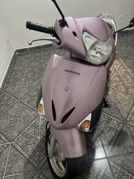 "moto rosa" no Brasil