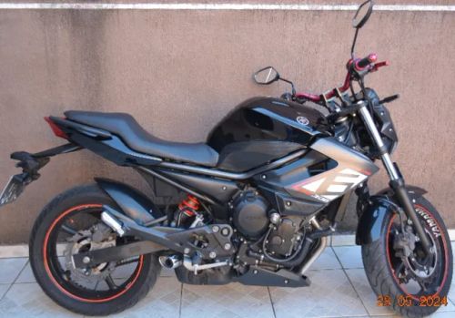 Motos YAMAHA XJ6 no Brasil