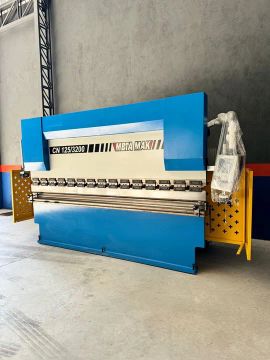 "dobradeiras de chapas" no Brasil