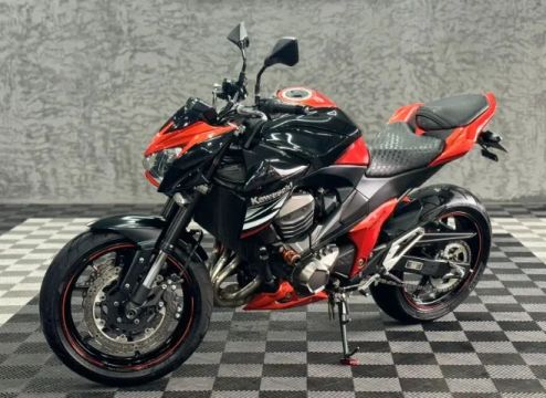 Motos KAWASAKI Z-800 2014 no Paraná