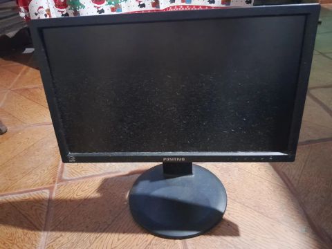 "monitor positivo 19 polegadas" - Monitores no Brasil