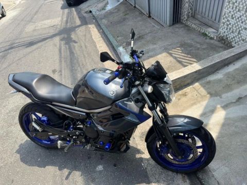 Motos YAMAHA XJ6 no Brasil