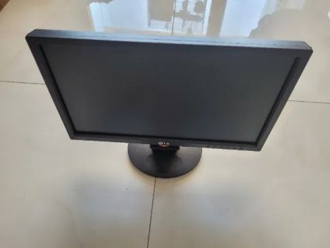 "monitor lg 26 polegadas" - Monitores no Brasil