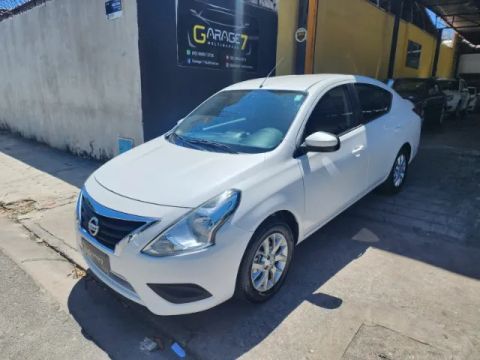 NISSAN VERSA 2018 Usados e Novos