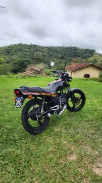 Motos YAMAHA RDZ no Brasil