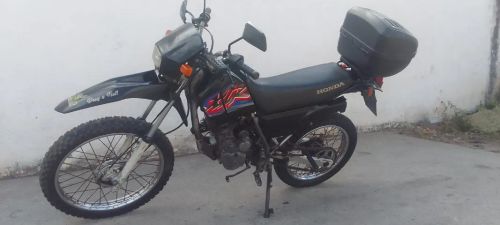Motos HONDA XLR no Brasil